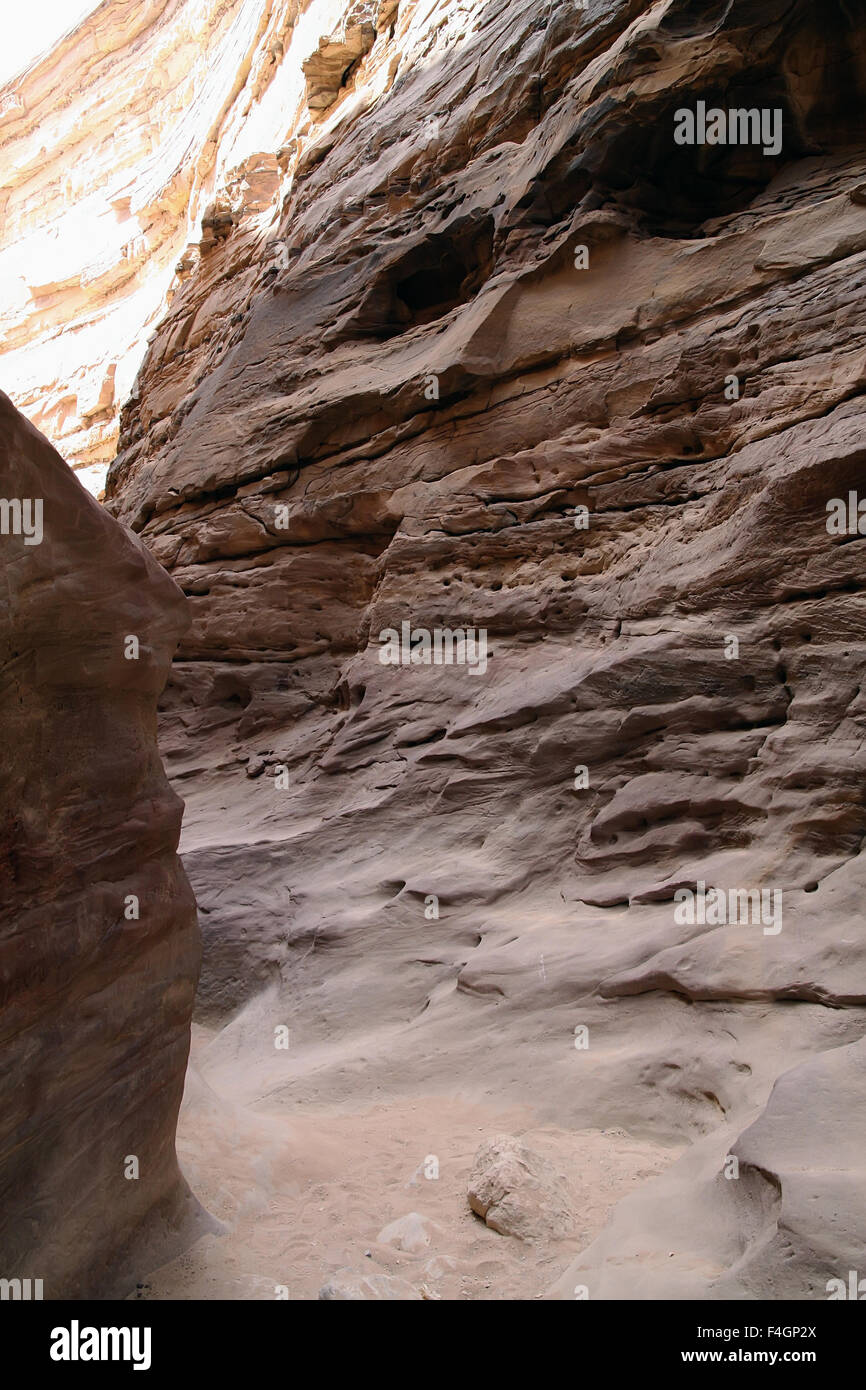 Colored canyon in Egypt Stock Photo - Alamy