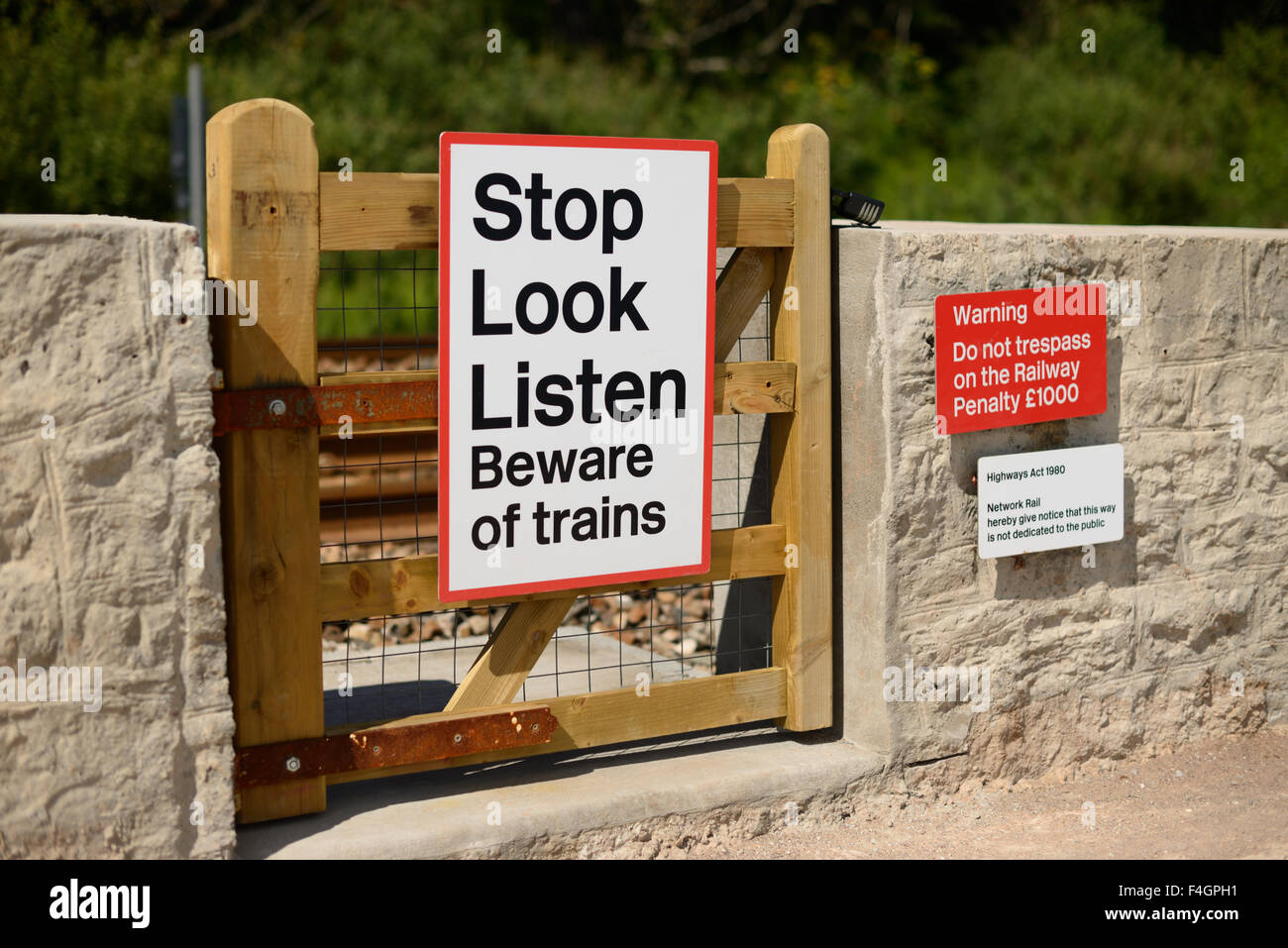 Lineside sign hi-res stock photography and images - Alamy
