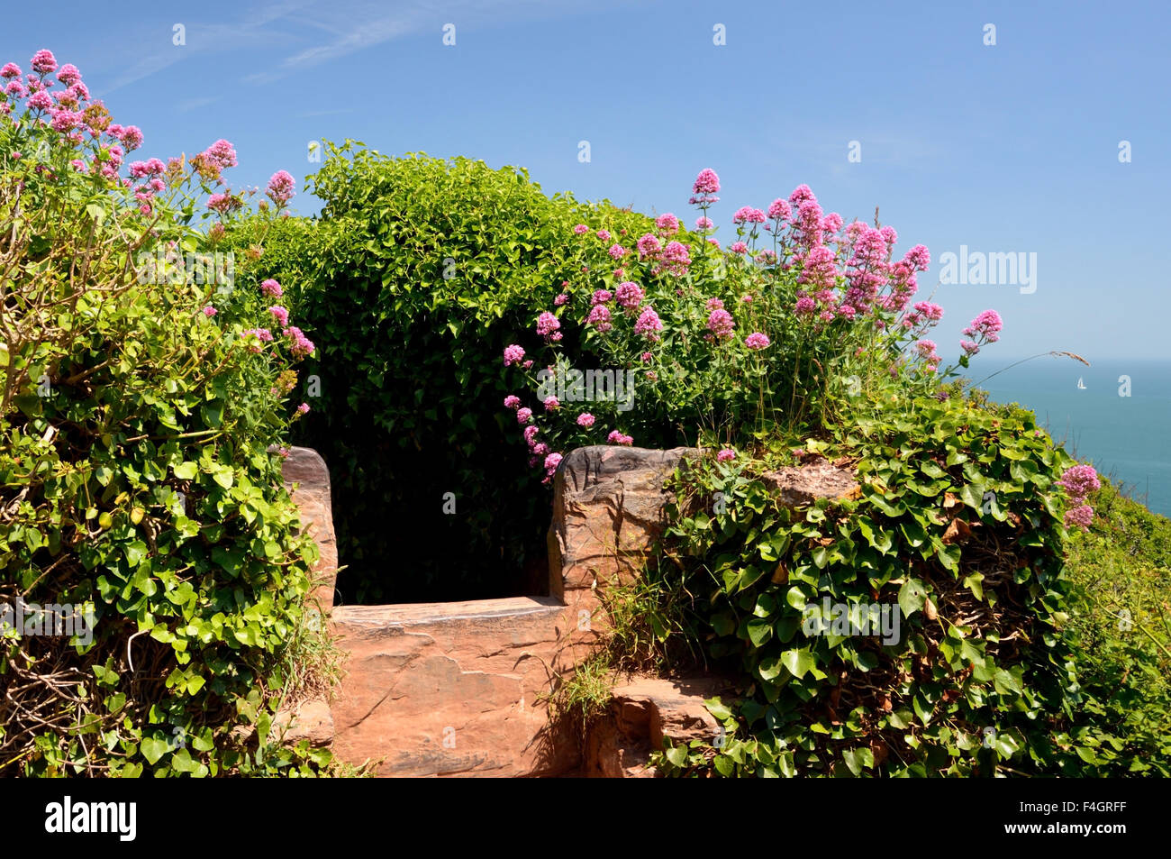 Stiles on footpath hi-res stock photography and images - Alamy