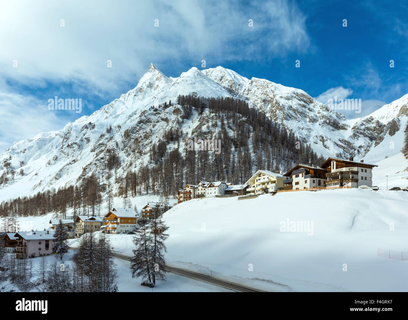 Winter snowy peaceful Samnaun Alps landscape (Swiss Stock Photo - Alamy