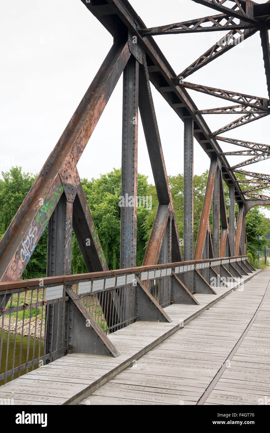 Hubbrücke (Hub bridge) in Magdeburg, Germany Stock Photo - Alamy