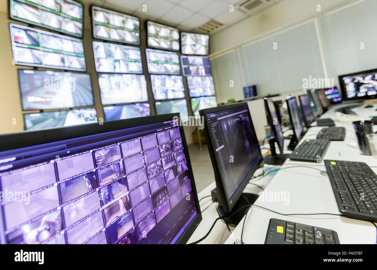 Traffic automation hi-res stock photography and images - Alamy