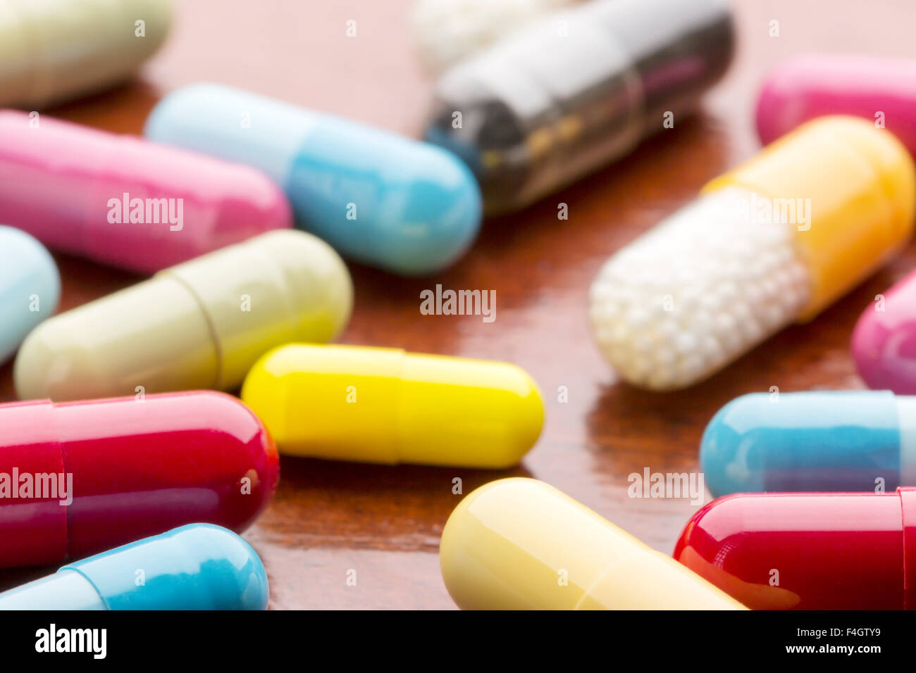 Capsules medical tablets empty hi-res stock photography and images - Alamy