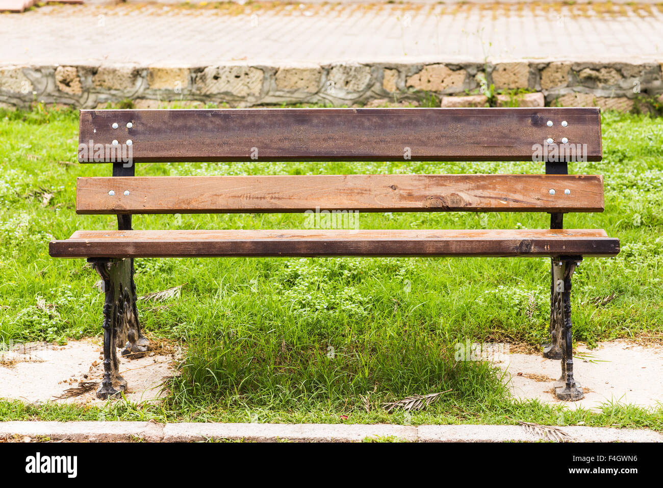 wooden bench at a park Stock Photo - Alamy