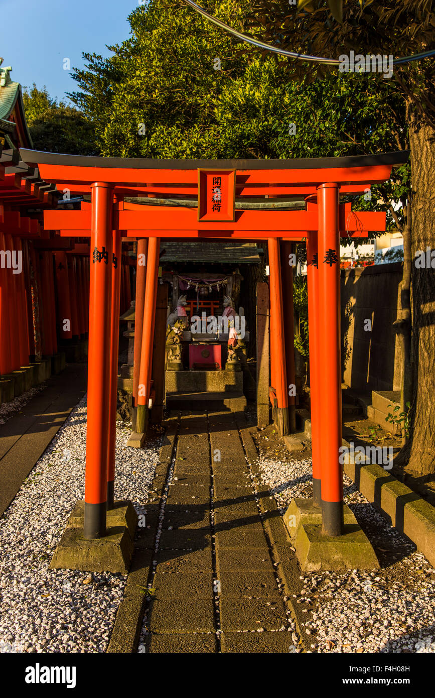 Anamori Inari Jinja, Ota-Ku,Tokyo,Japan Stock Photo - Alamy