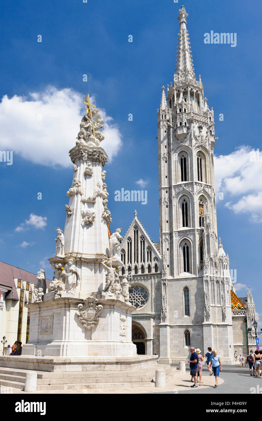 The Holy Trinity Column with the Matyas church behind in Budapest ...