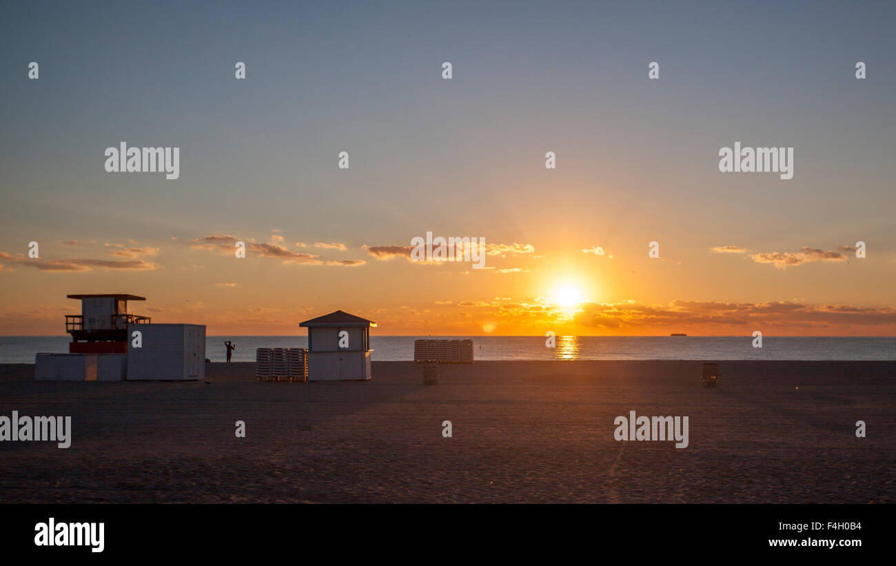 Miami beach sunrise hi-res stock photography and images - Alamy