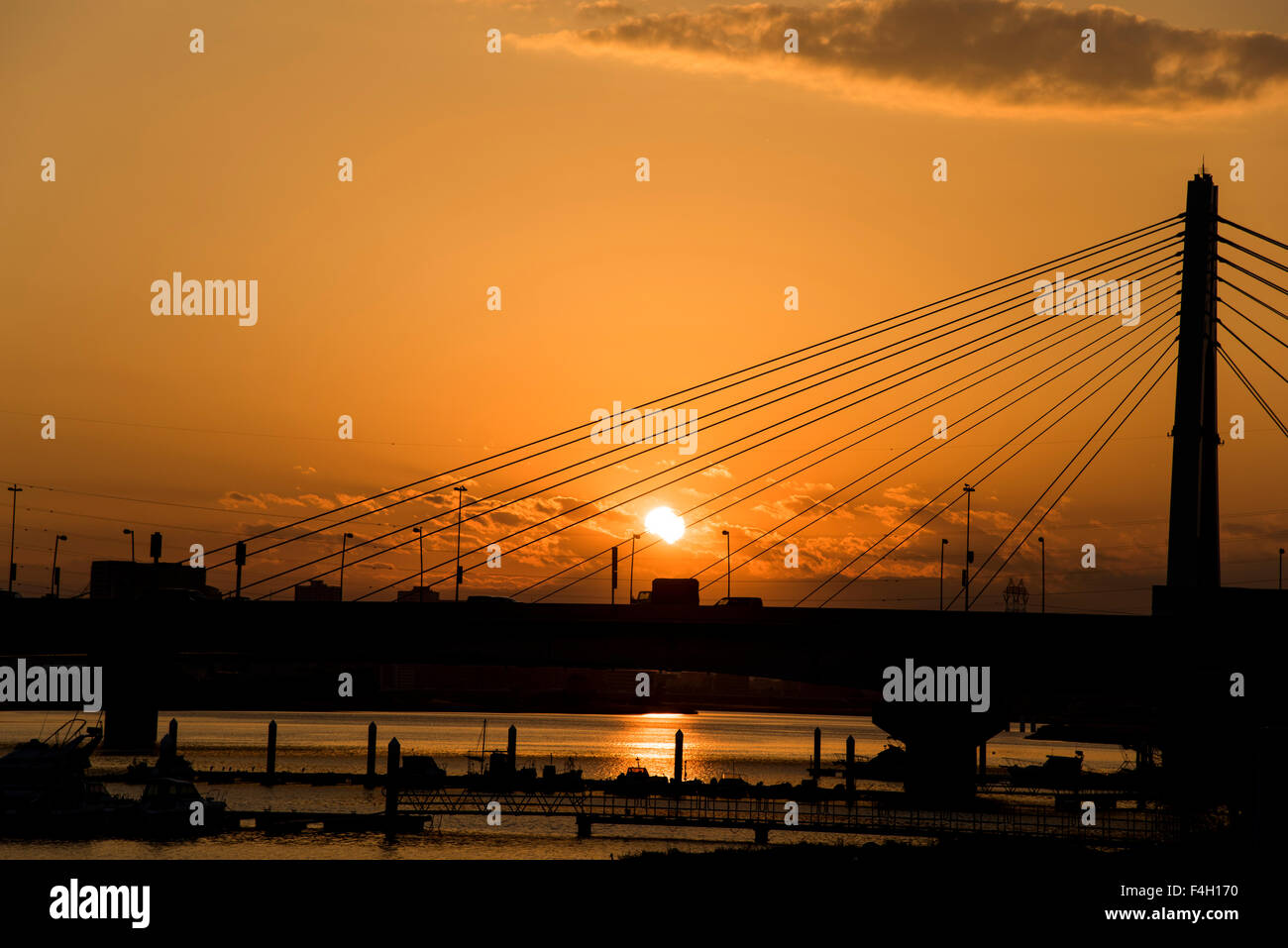 Daishihashi bridge, over Tamagawa river,ties Ota-Ku,Tokyo and Kawasaki ...