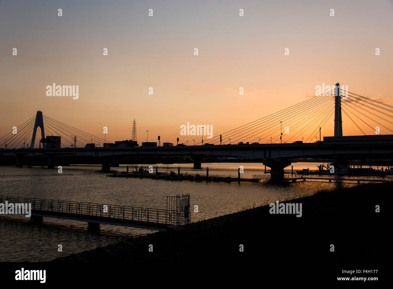 Daishihashi bridge, over Tamagawa river,ties Ota-Ku,Tokyo and Kawasaki ...