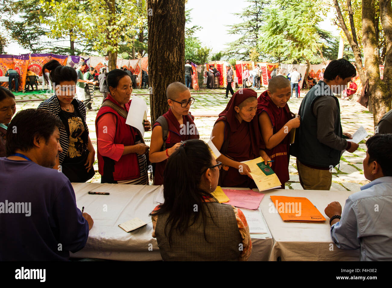 Tibetans Wearing Traditional Clothes High Resolution Stock Photography ...