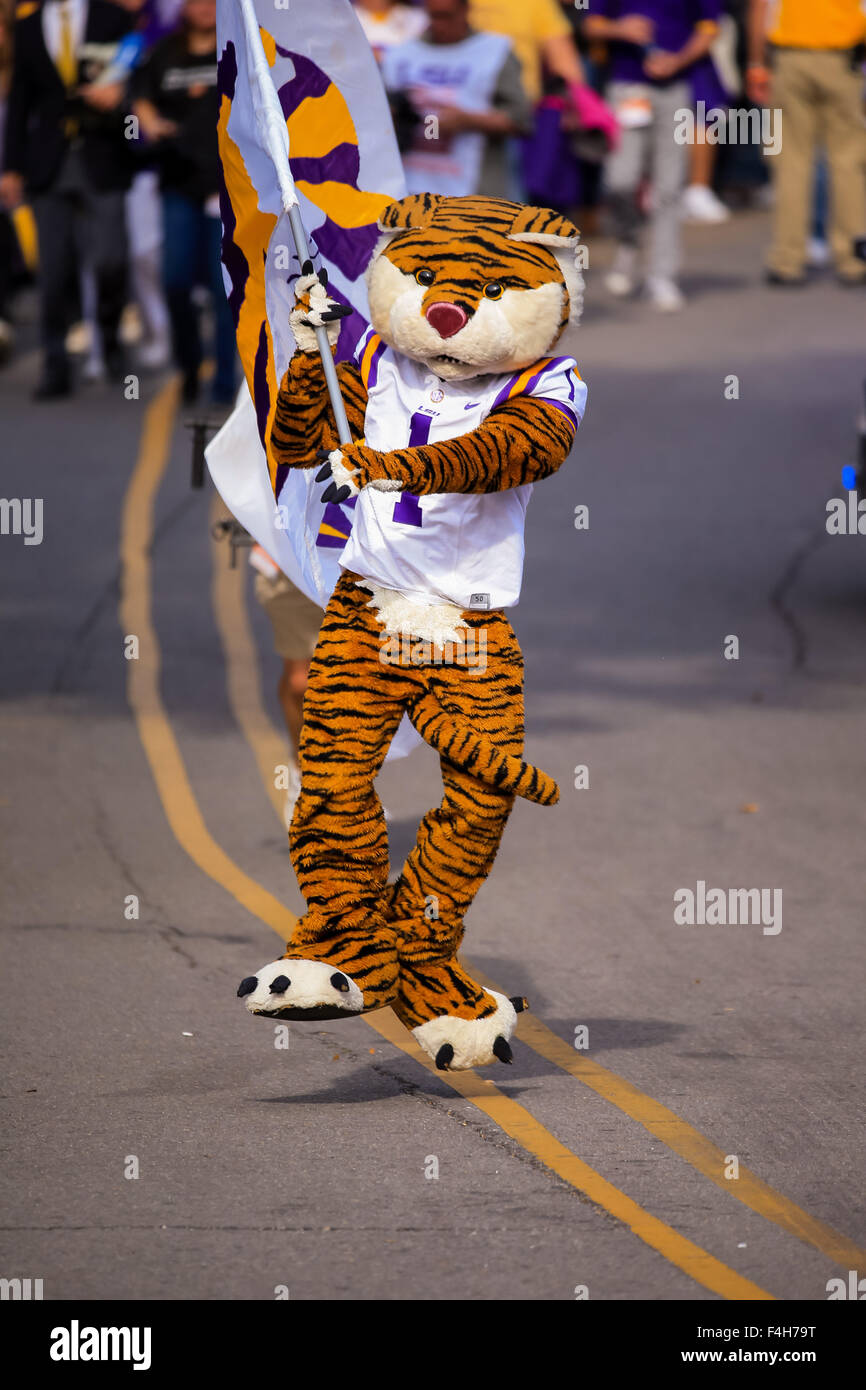 Rouge, LA, USA. 17th Oct, 2015. LSU Tigers mascot Mike the Tiger before ...