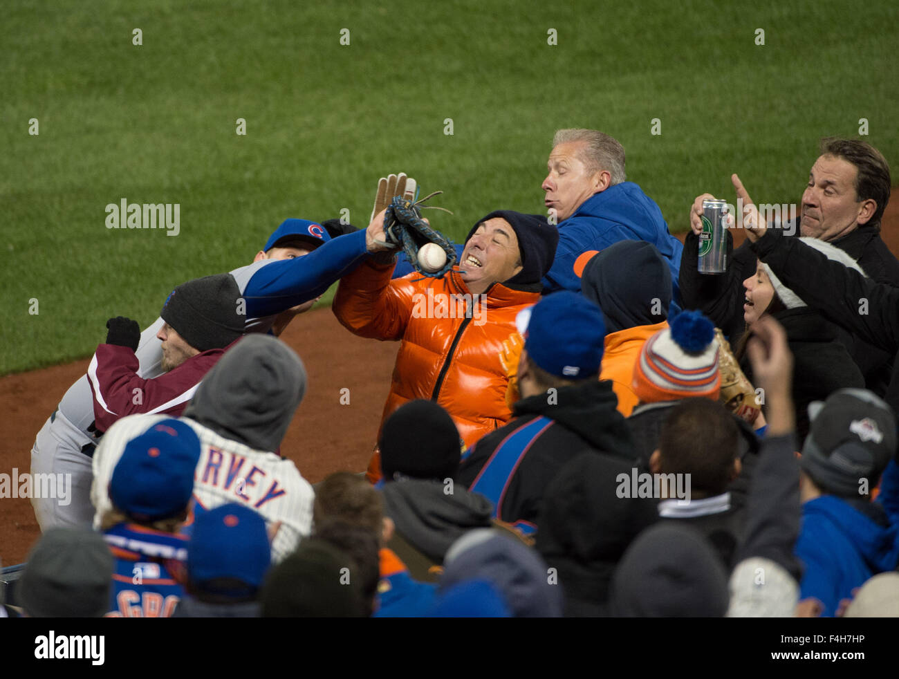 New York, NY, USA. 17th Oct, 2015. Chicago Cubs first baseman ANTHONY ...