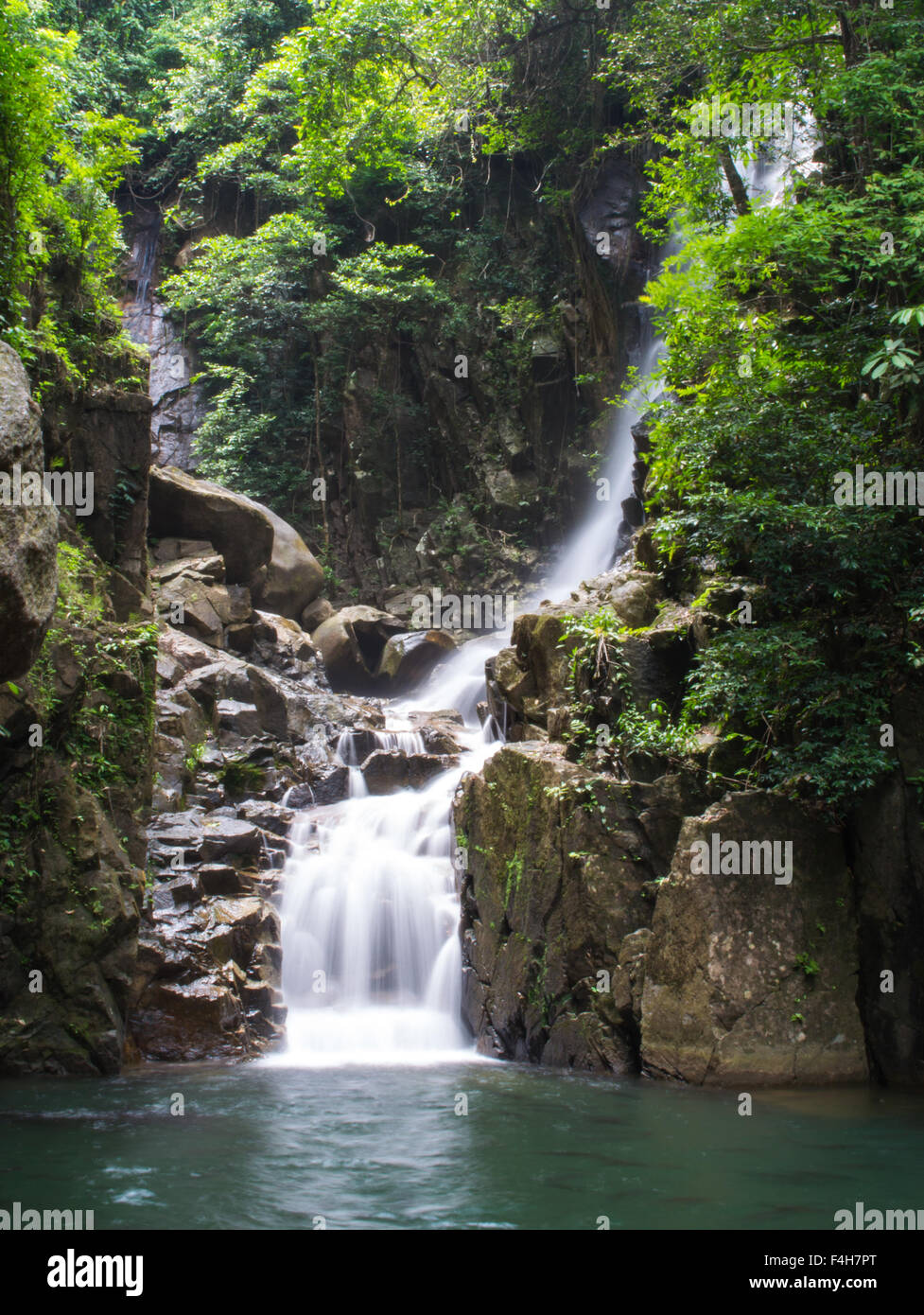 Phlio waterfall National Park In Chanthaburi Stock Photo - Alamy