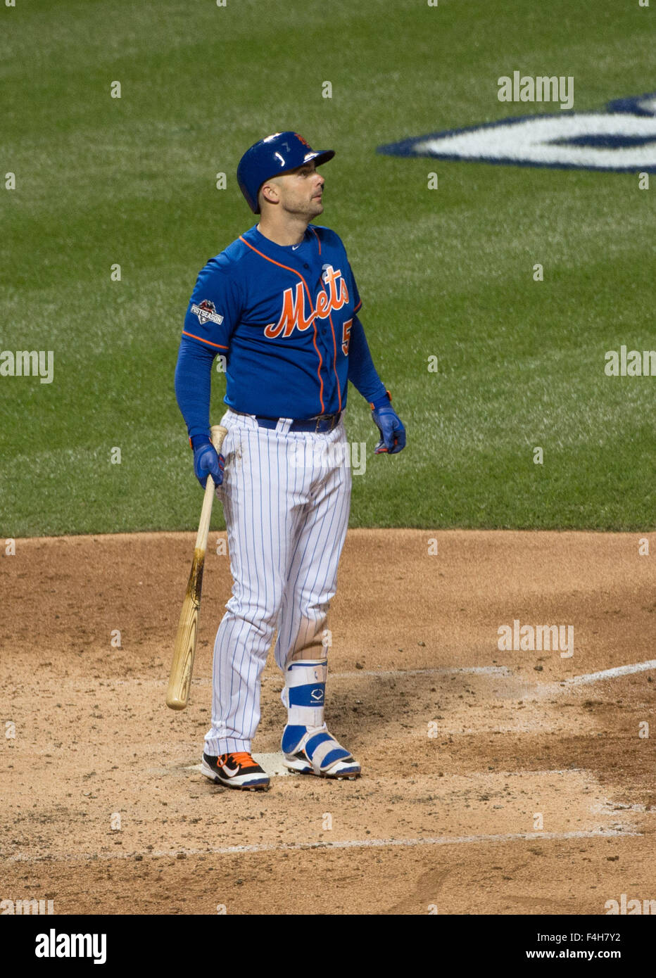 New York, NY, USA. 17th Oct, 2015. New York Mets third baseman DAVID ...