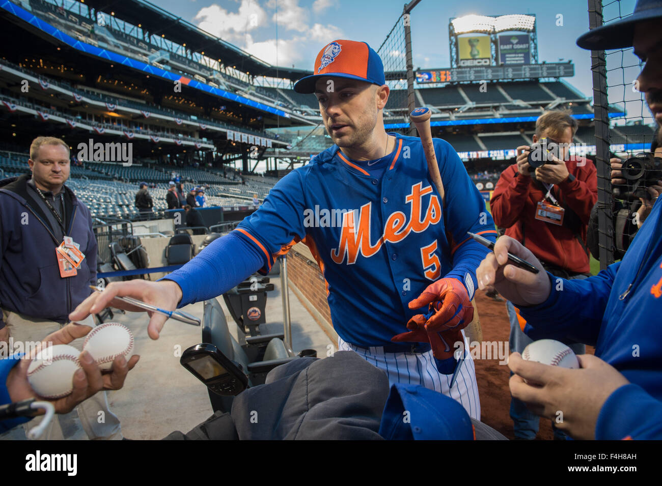 New York, NY, USA. 5th Jan, 2014. New York Mets third baseman DAVID ...