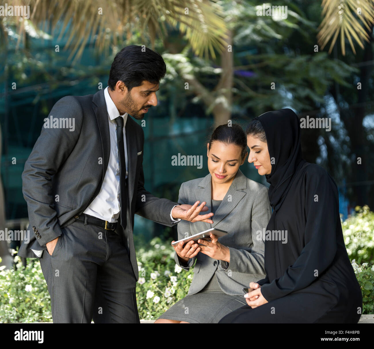 Arabic conversation hi-res stock photography and images - Alamy