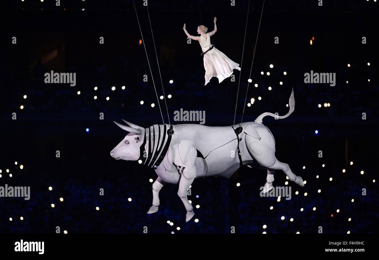 Athletes cow opening ceremony hi-res stock photography and images - Alamy