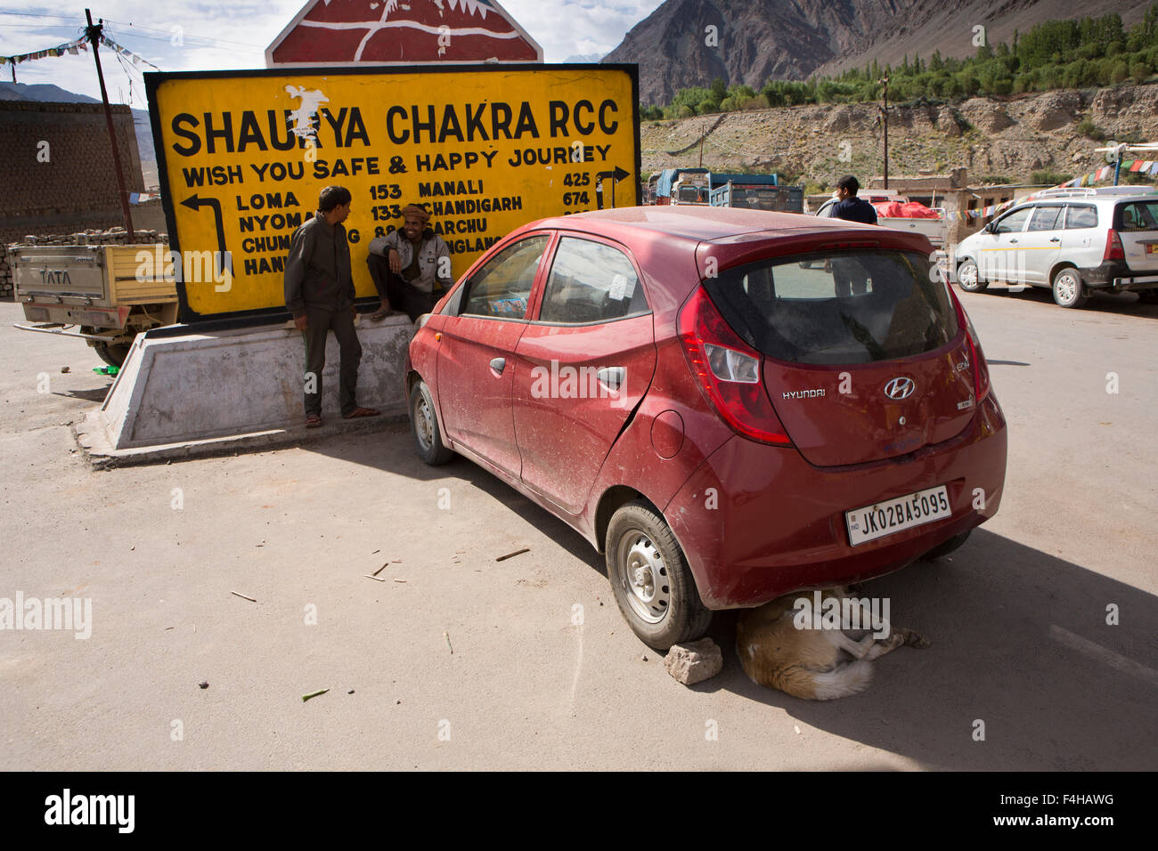 India, Jammu & Kashmir, Ladakh, Upshi, junction where Leh-Manali ...