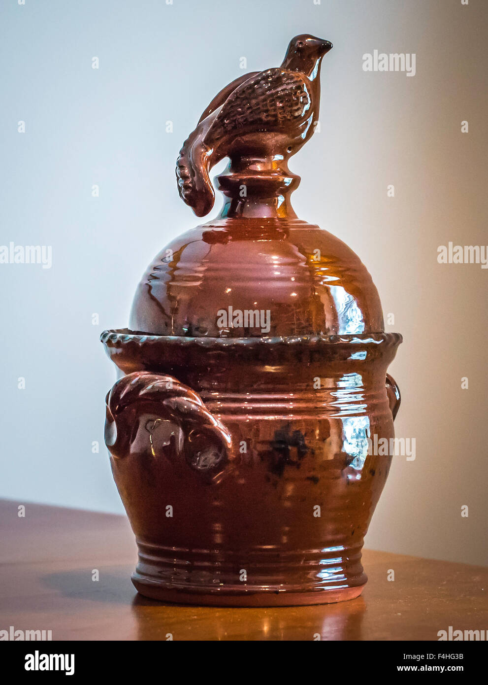 Reinhold, USA. 17th Oct, 2015. Shop and workspace of Ned & Gwen Folz ...