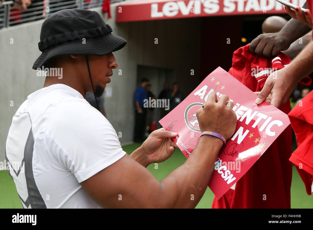 October 18, 2015: San Francisco 49ers free safety Eric Reid (35) signs ...