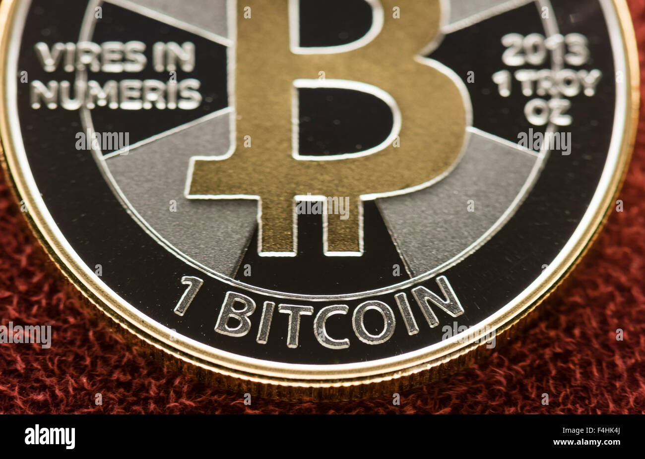 Silver coin macro hi-res stock photography and images - Alamy