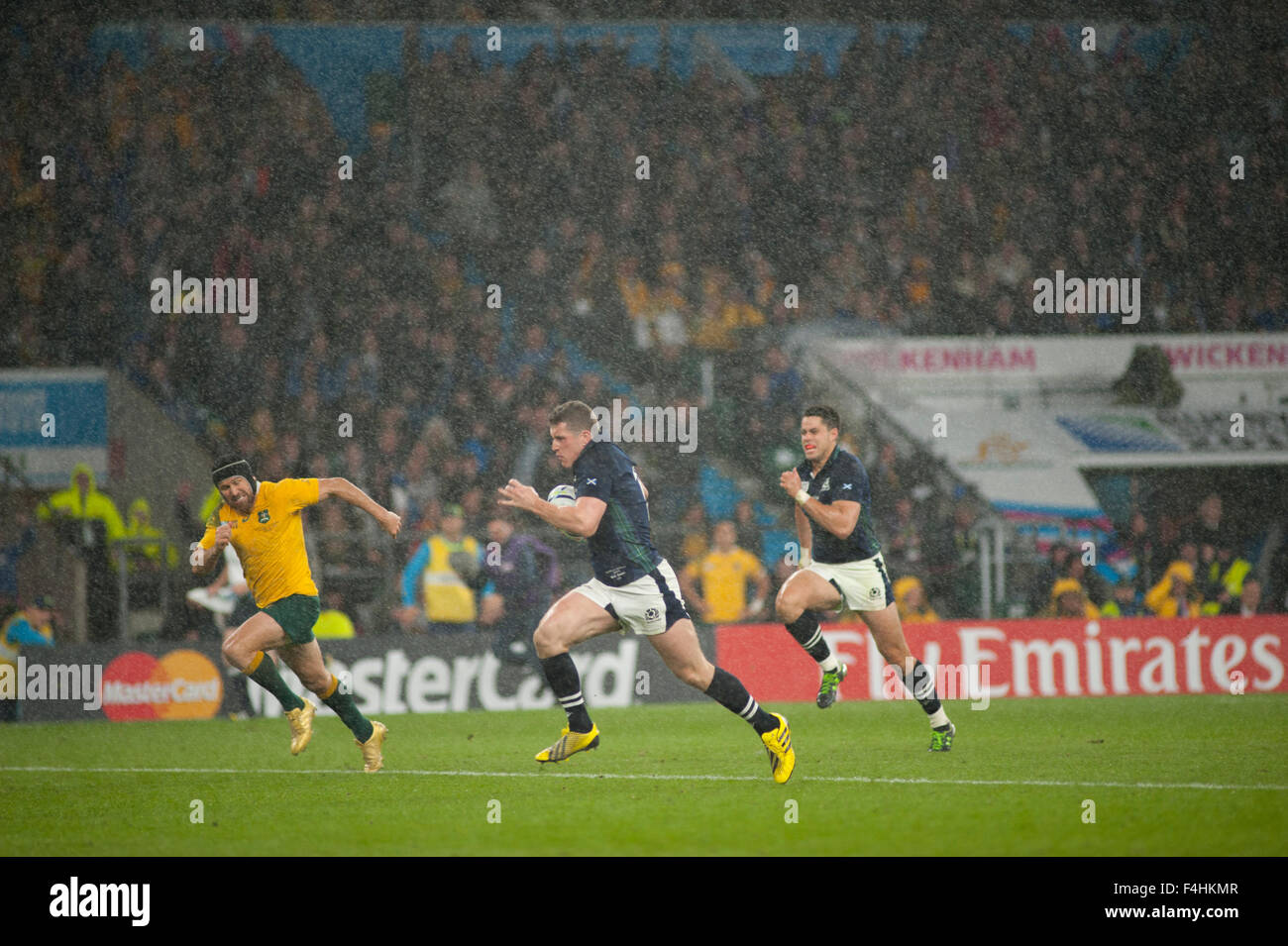 Runs through scotland v england hi-res stock photography and images - Alamy