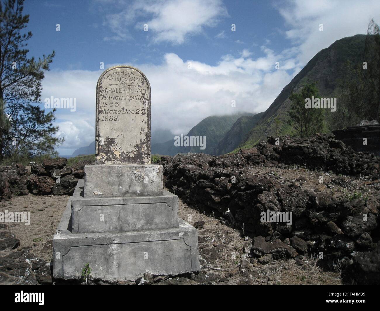Grave at kauhako crater hi-res stock photography and images - Alamy