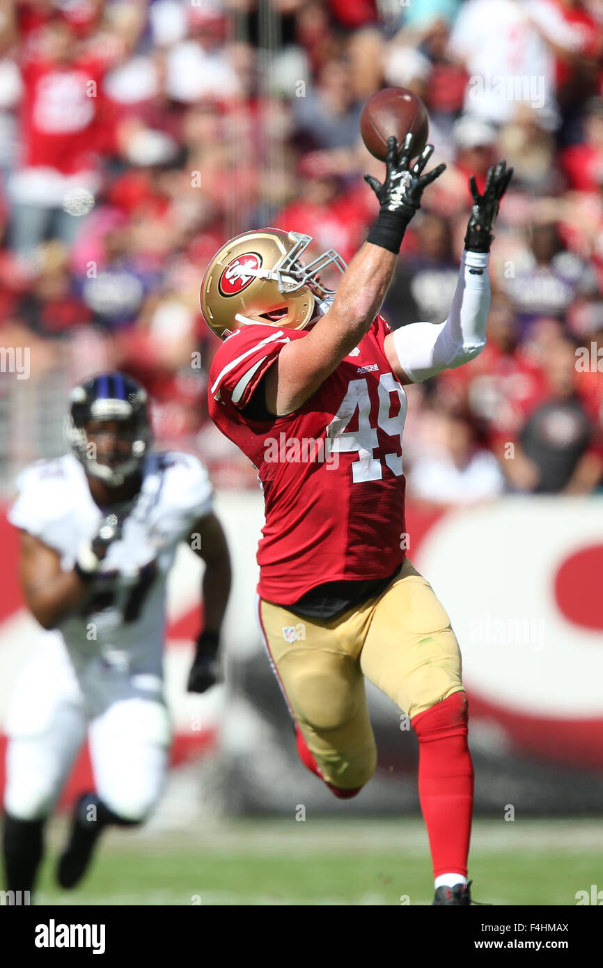 October 18, 2015: San Francisco 49ers fullback Bruce Miller (49) makes ...