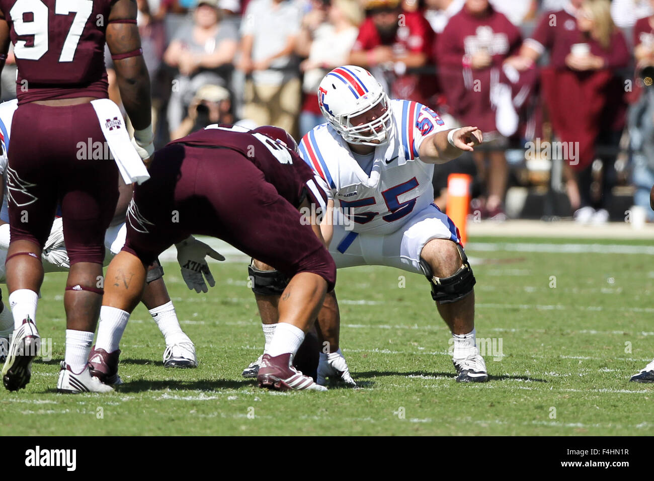 Starkville, MS, USA. 17th Oct, 2015. Louisiana Tech Bulldogs offensive ...