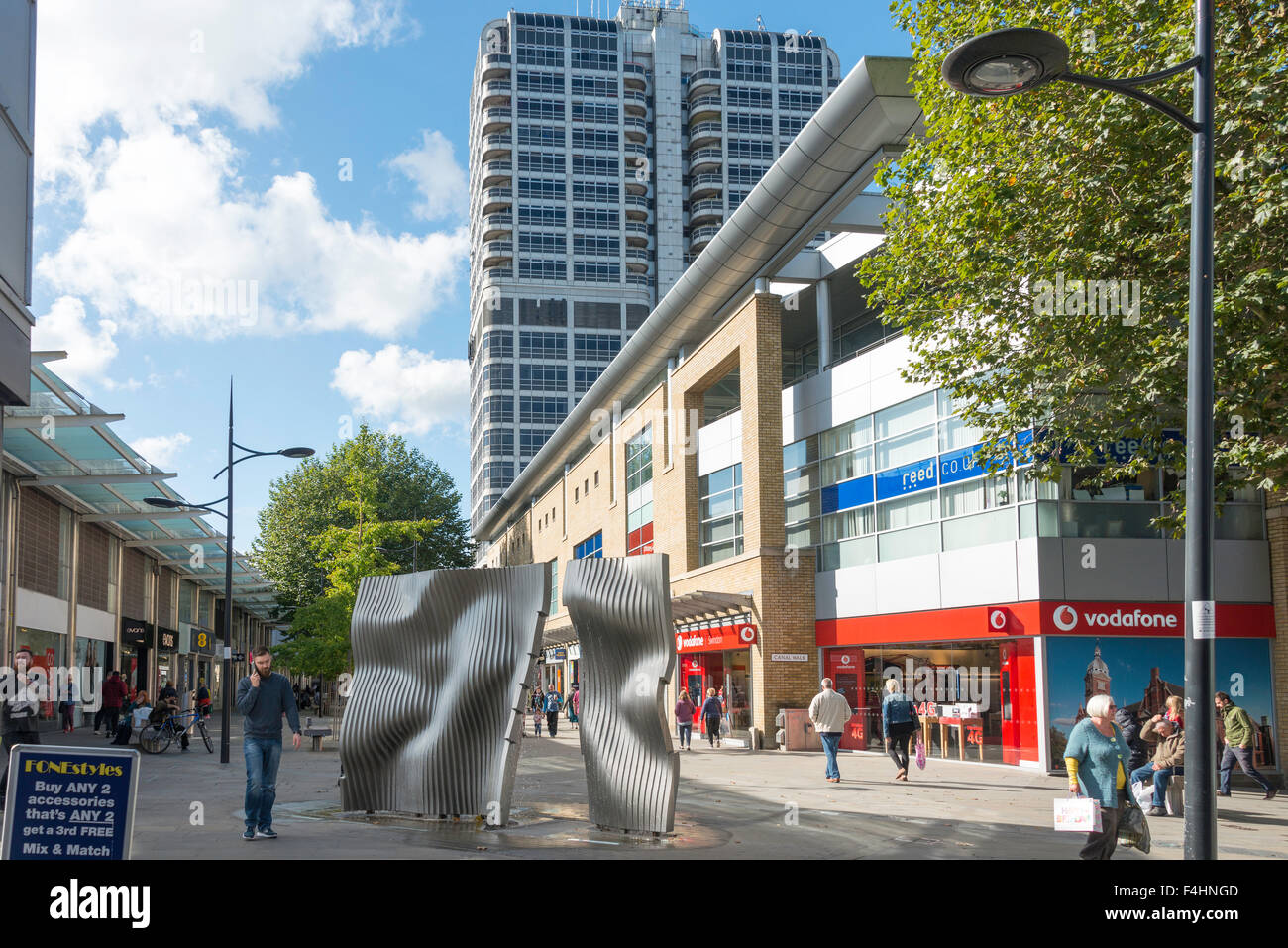 The parade shopping centre hi-res stock photography and images - Alamy