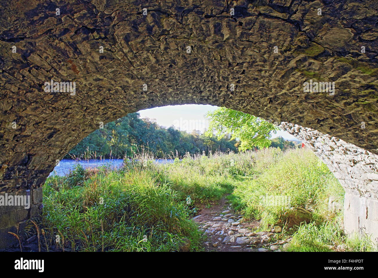 Shelter under bridge hi-res stock photography and images - Alamy