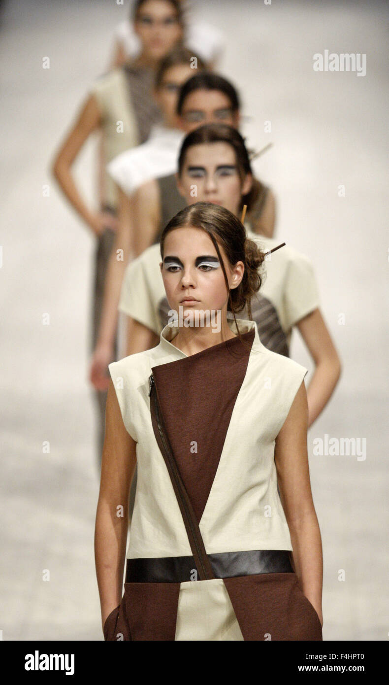 Kiev, Ukraine. 18th Oct, 2015. Models presents a creation by Ukrainian ...
