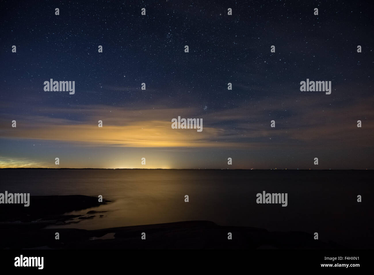 Pollution from city lights hi-res stock photography and images - Alamy