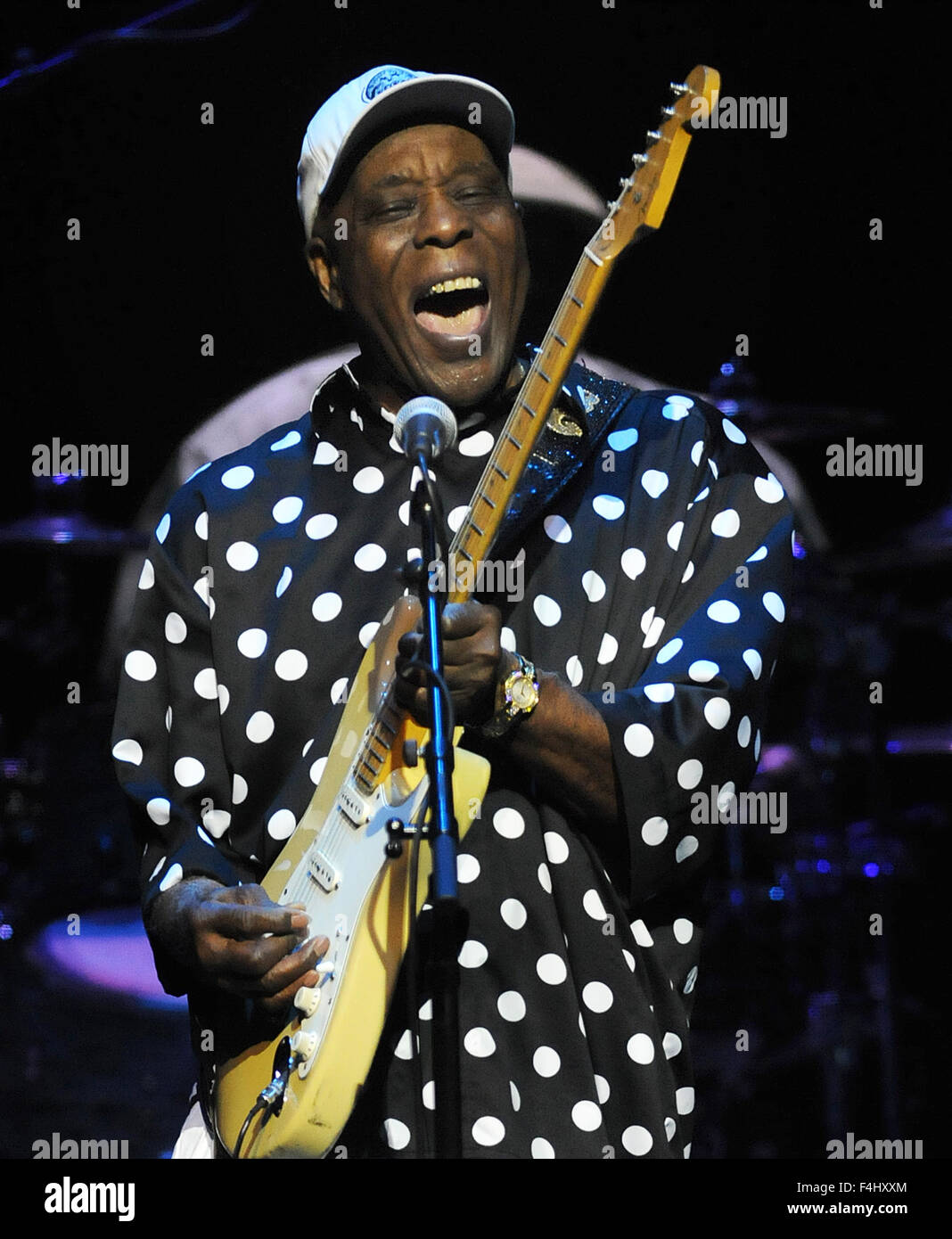 Melbourne, Florida, USA. 17th Oct, 2015. - American blues guitarist and ...