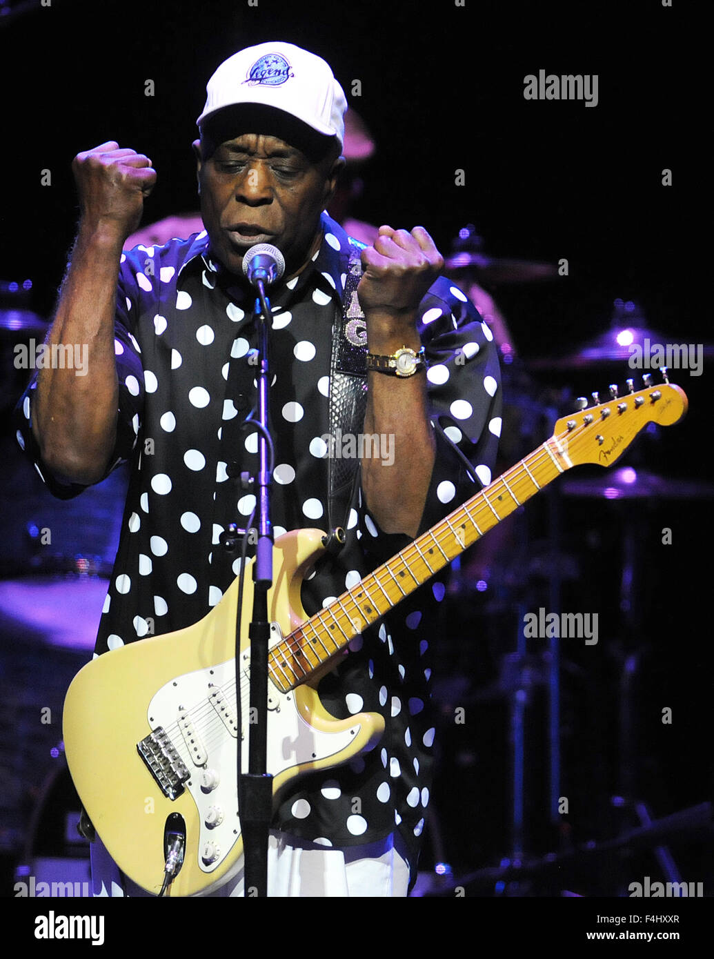 Melbourne, Florida, USA. 17th Oct, 2015. - American blues guitarist and ...