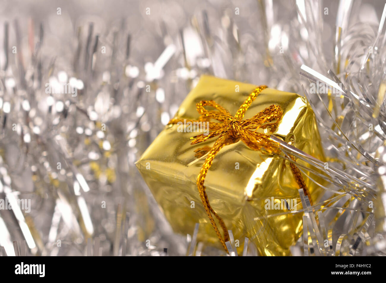 Golden luxury gift box hi-res stock photography and images - Alamy