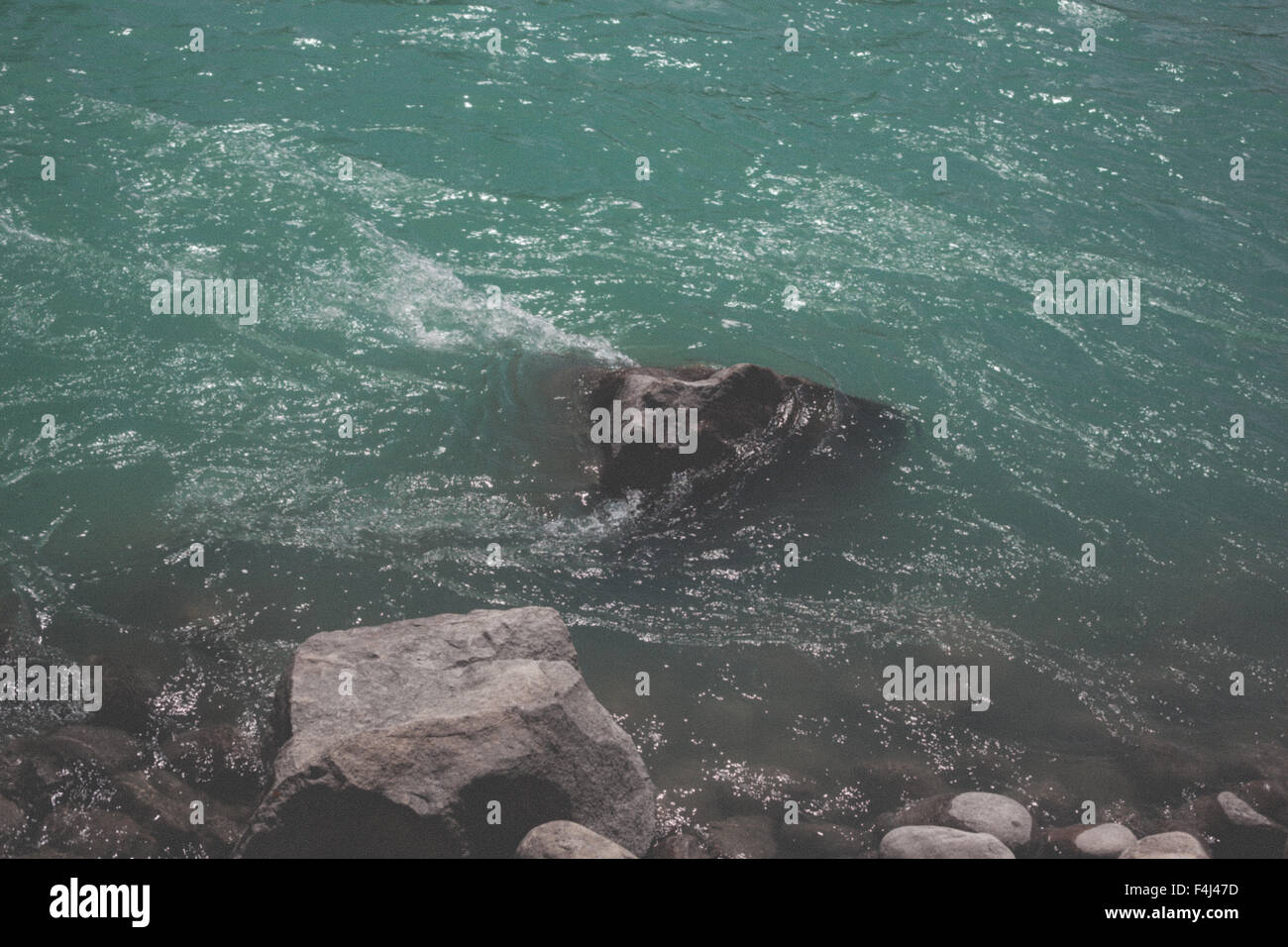 Rocks and running water hi-res stock photography and images - Alamy