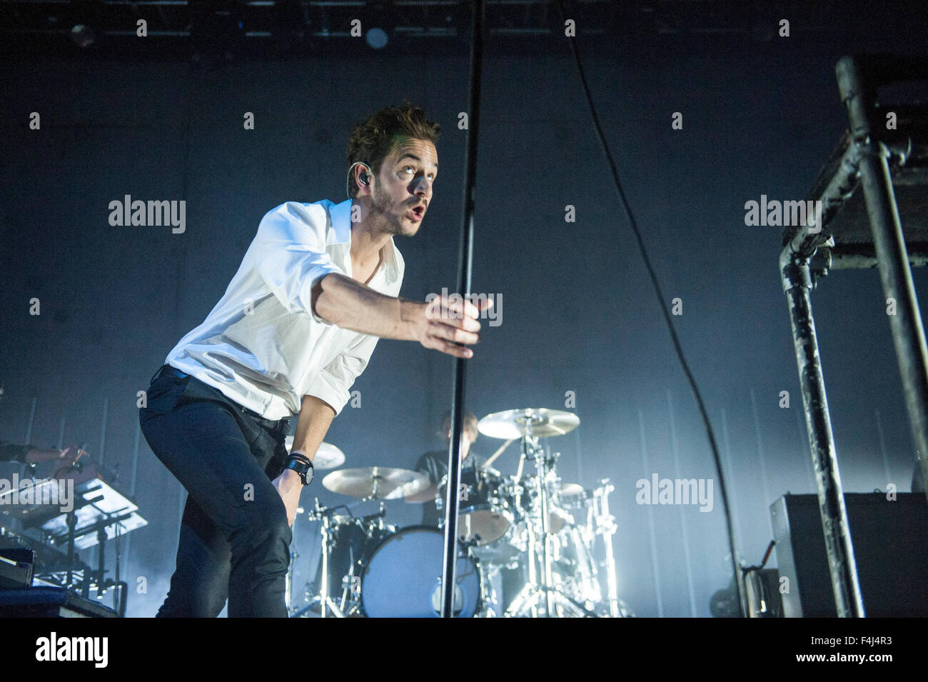Glasgow, UK. 18th Oct, 2015. Singer Tom Smith of Editors performs live ...