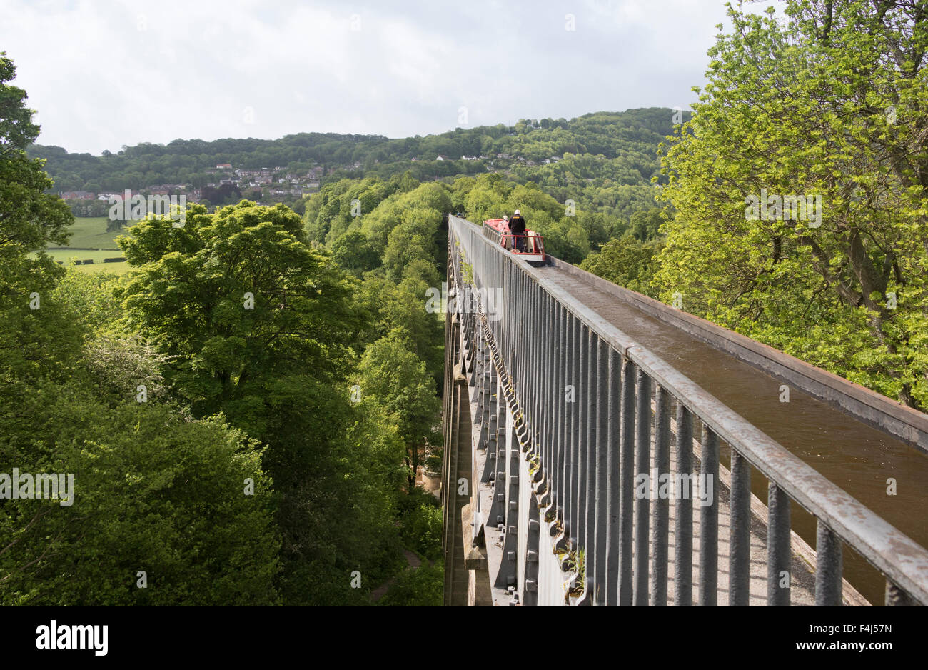 A narrow boat crossing the Pontcysyllte Aqueduct, UNESCO, Llangollen ...