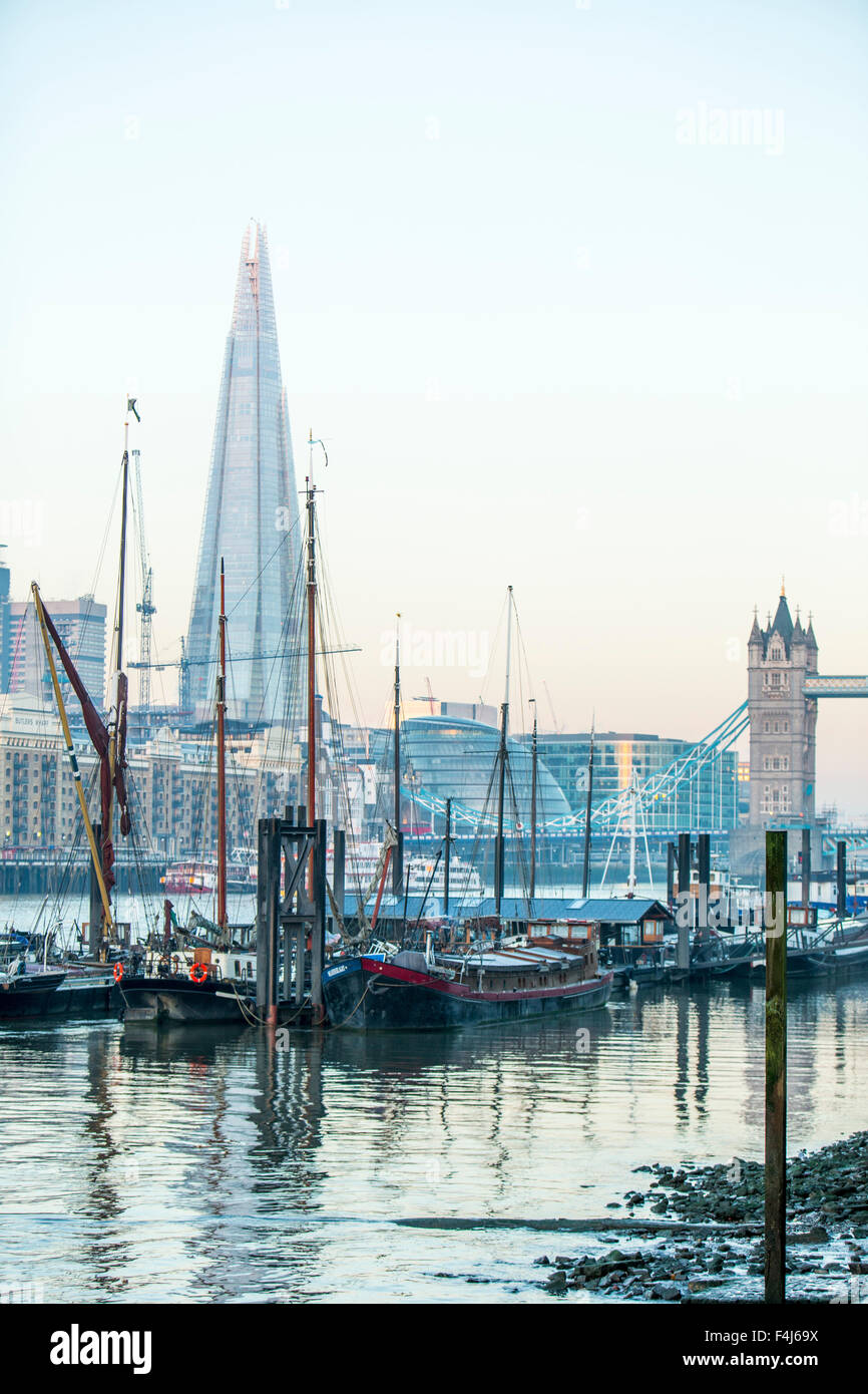 The shard tower bridge hi-res stock photography and images - Alamy