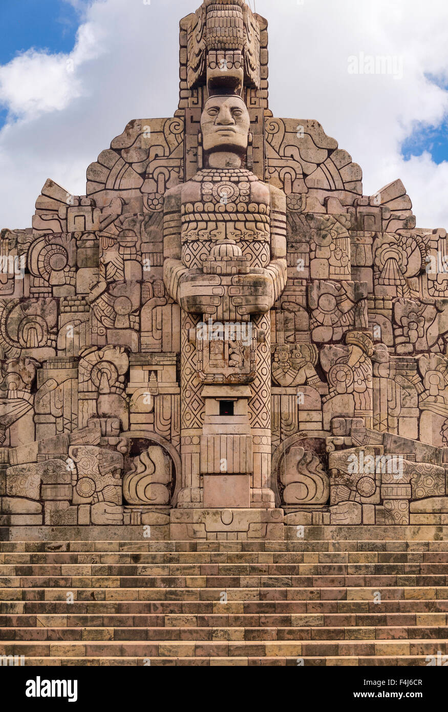 Close up of the Homeland Monument by sculptor Romulo Rozo on the Paseo ...