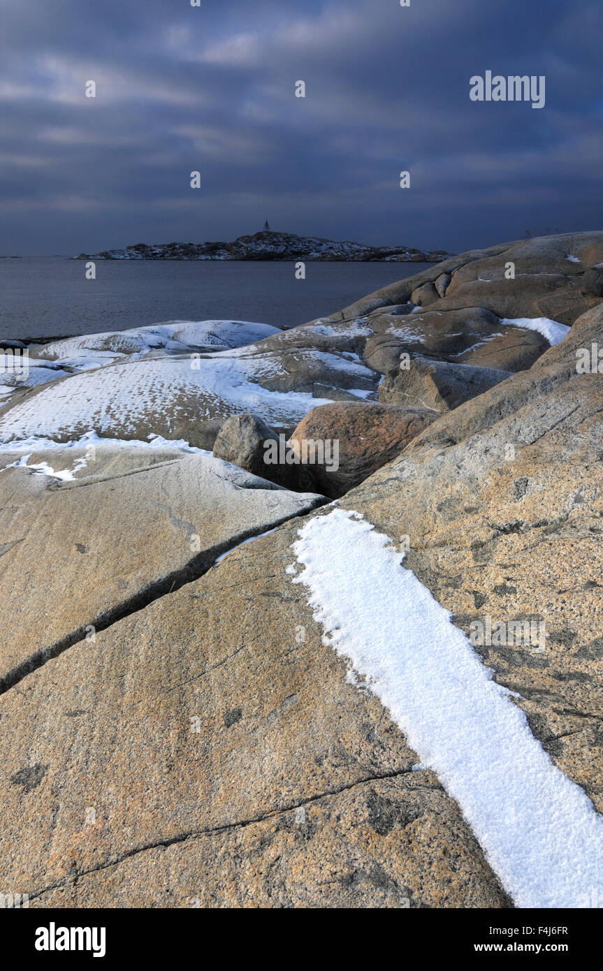 Flat rocks at the coast Stock Photo - Alamy