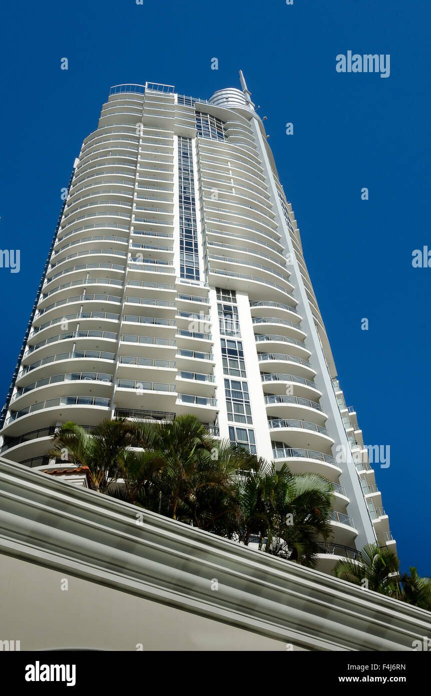 Apartment complex australia hi-res stock photography and images - Alamy