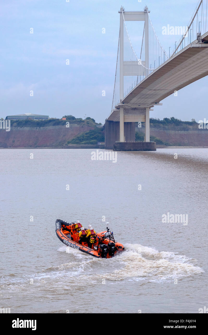 New SARA (Severn Area Rescue Association)lifeboat"Jim Hewitt" on River ...