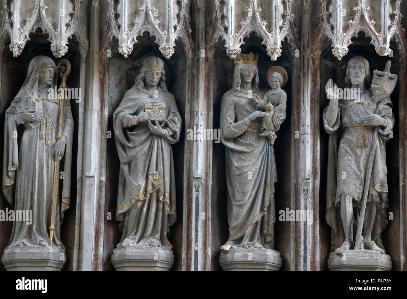 Statues in the University Church of St. Mary the Virgin, Oxford ...