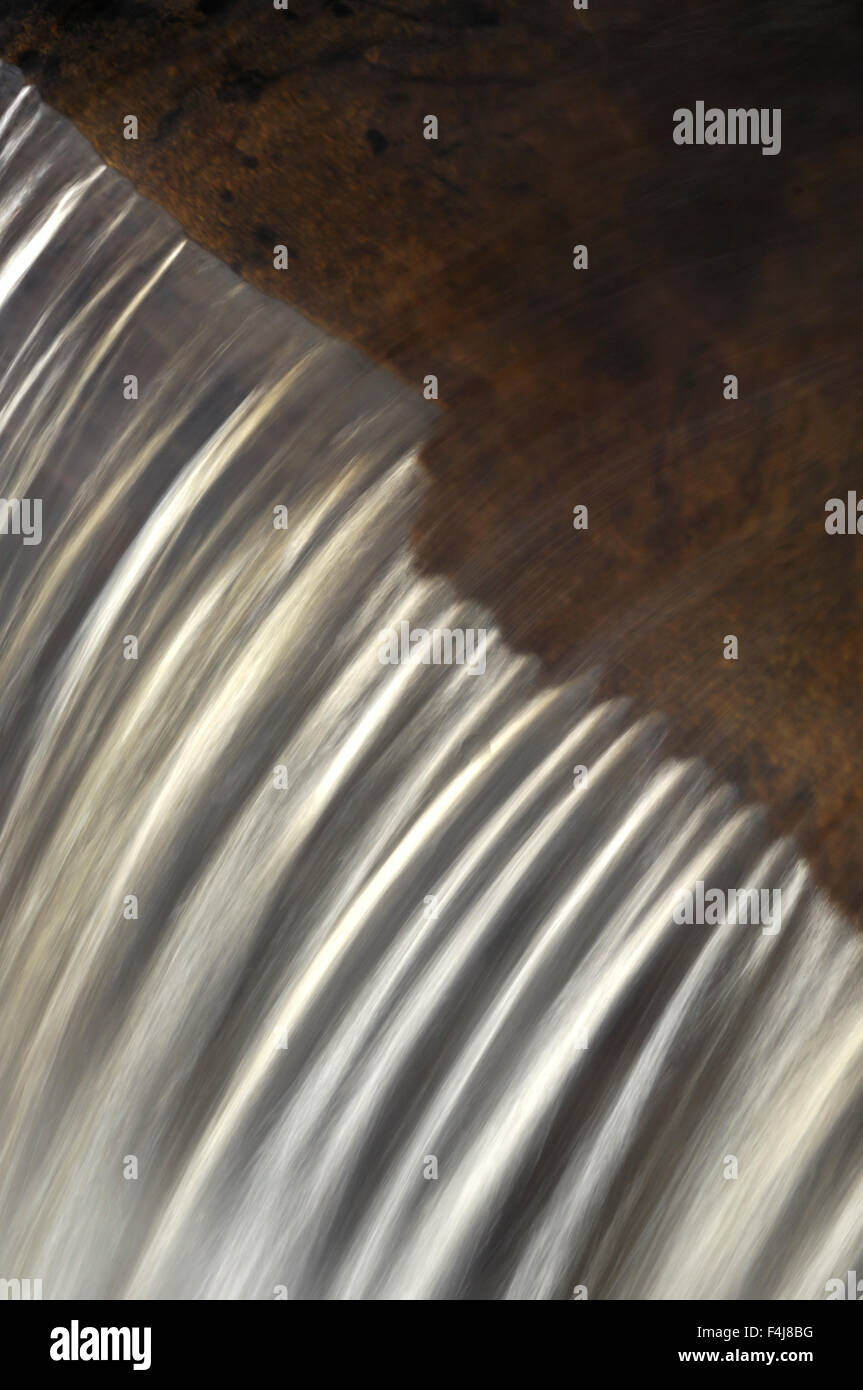 Waterfall close hi-res stock photography and images - Alamy