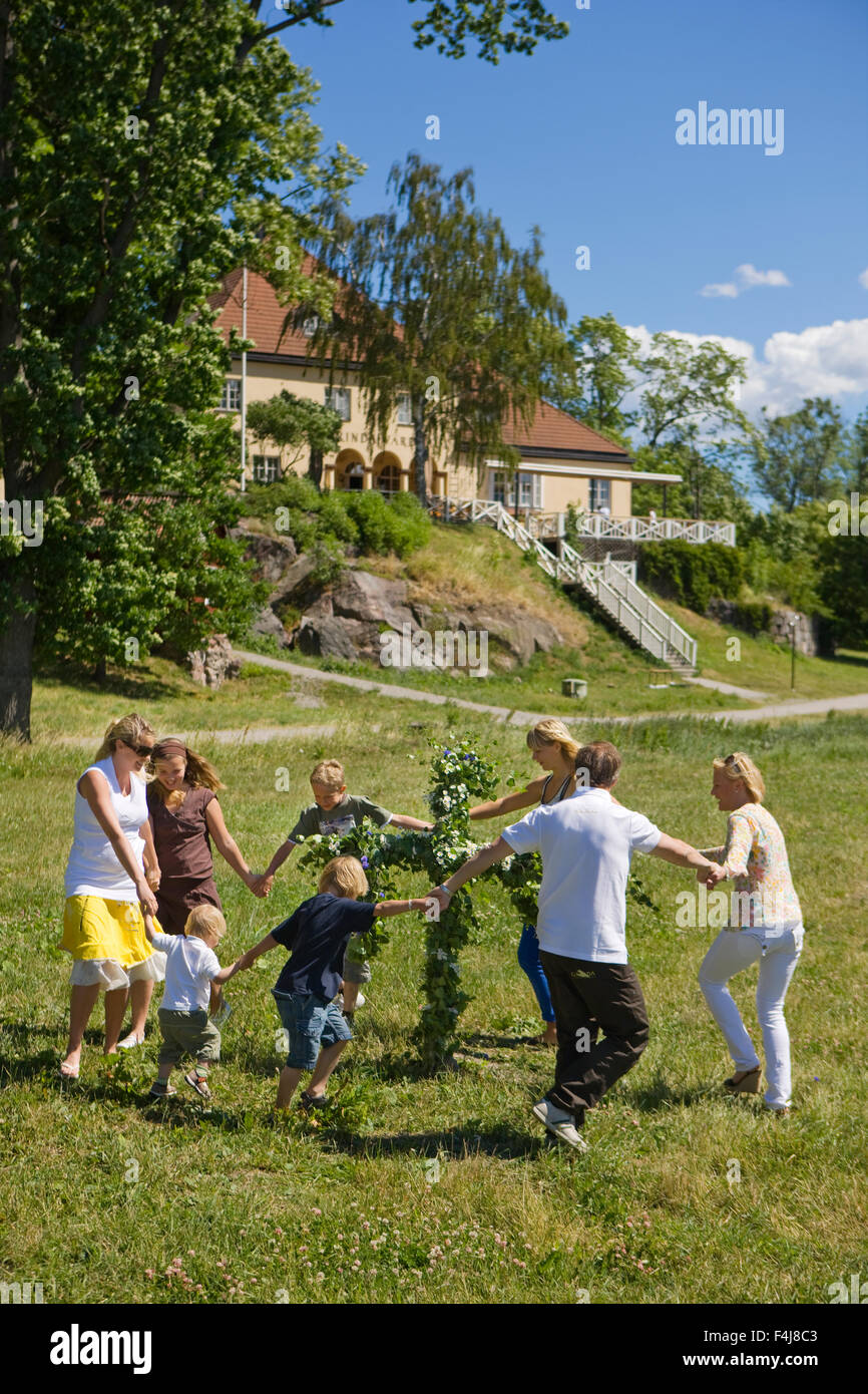 Swedish midsummer celebrations hi-res stock photography and images - Alamy