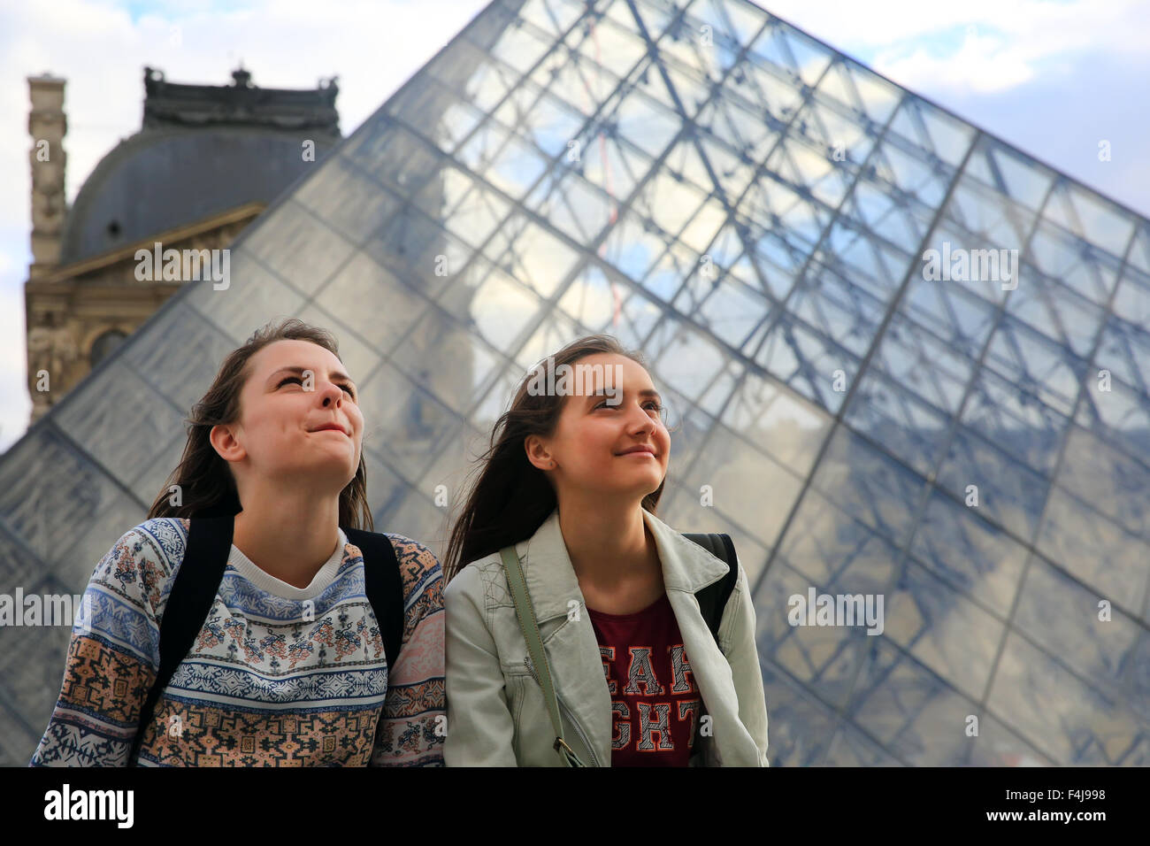 Happy beautiful student girls in Paris Stock Photo - Alamy