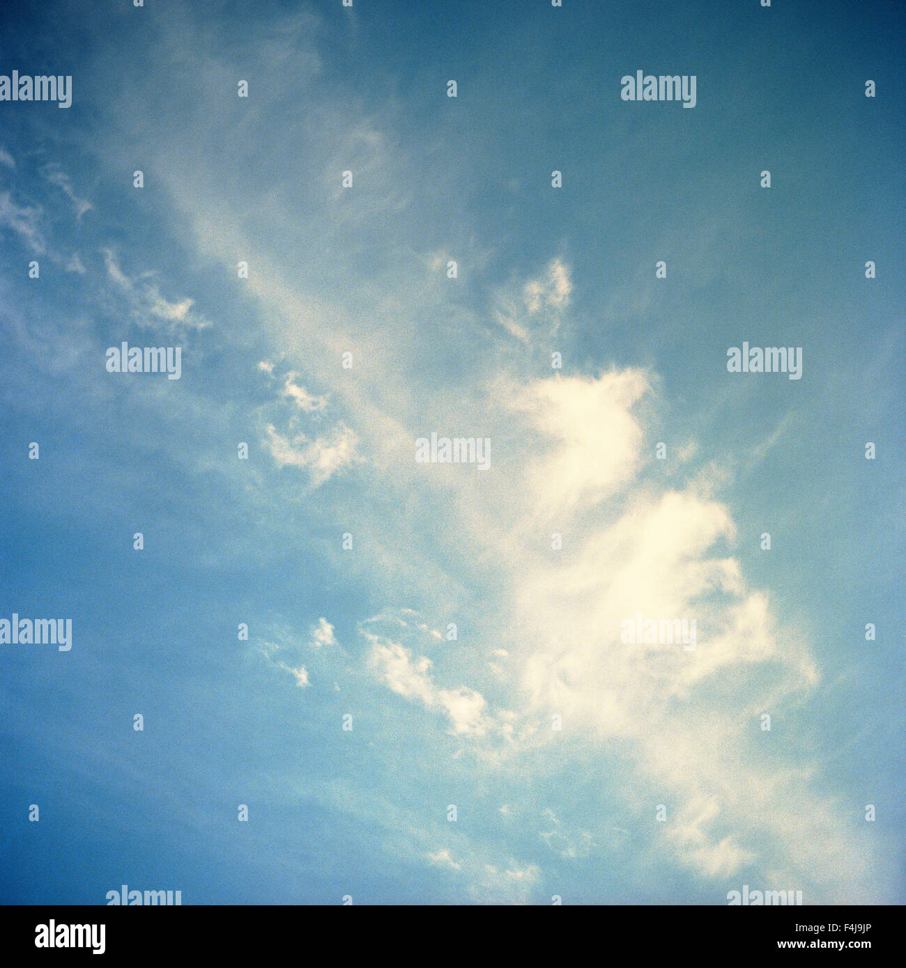 Diagonal cloud formation hi-res stock photography and images - Alamy