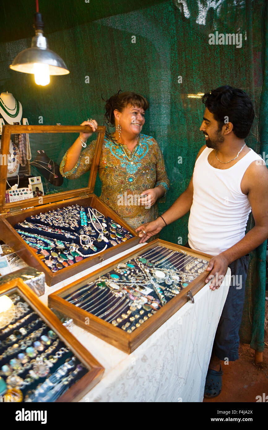 Salesman india hi-res stock photography and images - Alamy
